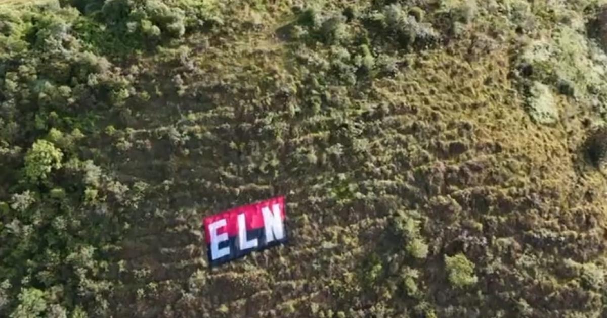 Noticias Medellín: Una nueva bandera del ELN fue puesta en Medellín ...